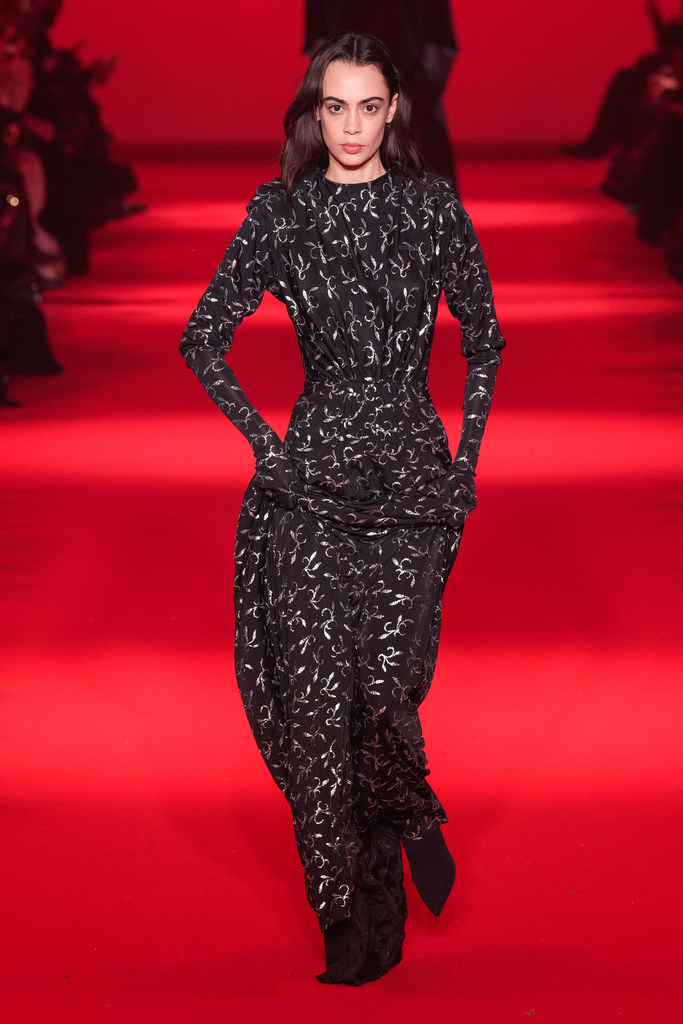 VETEMENTS FW 24-25 WOMEN | Foto Sfilata Amica