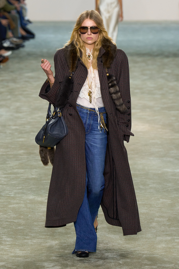 CHLOE FW 25-26 WOMEN | Foto Sfilata Amica