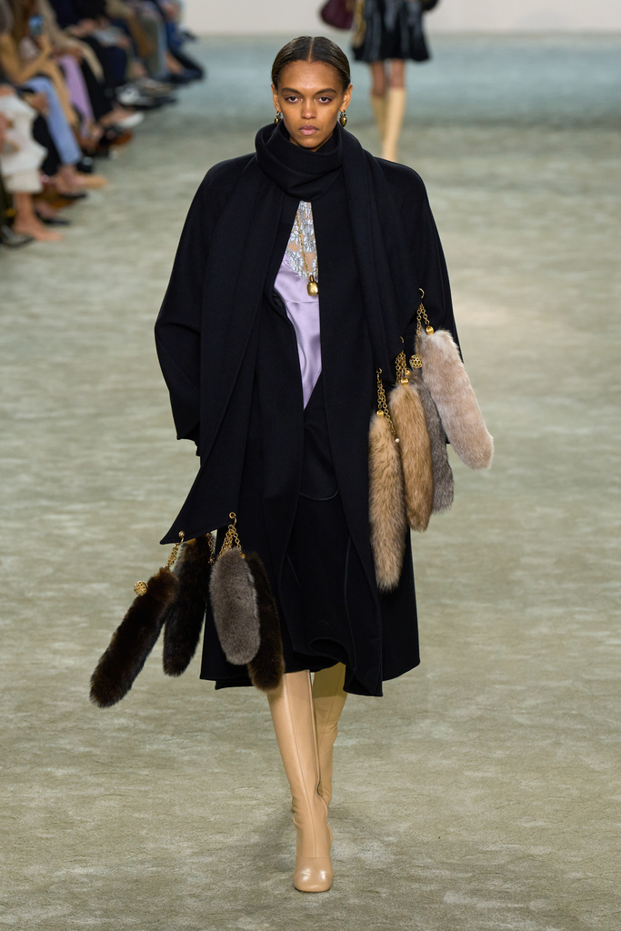CHLOE FW 25-26 WOMEN | Foto Sfilata Amica