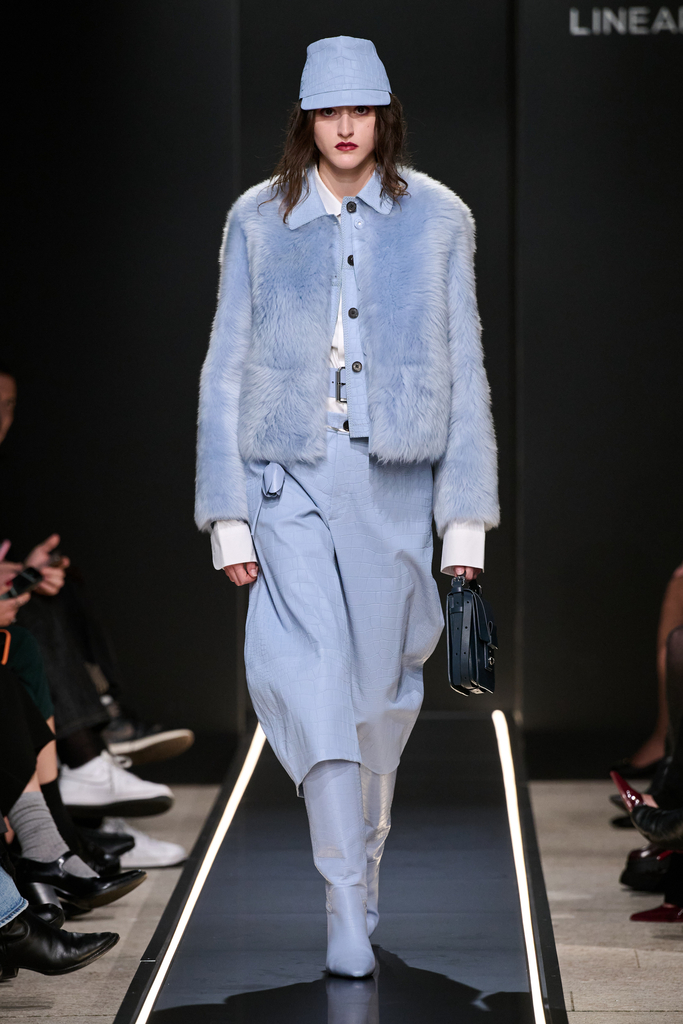 1972 DESA FW 26-27 WOMEN | Foto Sfilata Amica