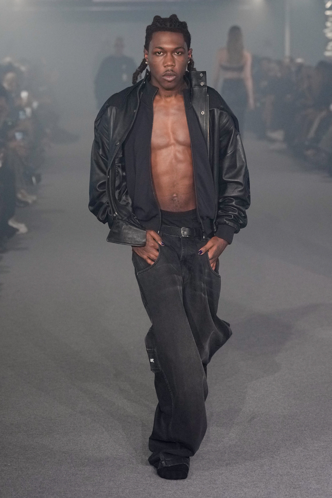 VETEMENTS SS 2025 WOMEN | Foto Sfilata Amica